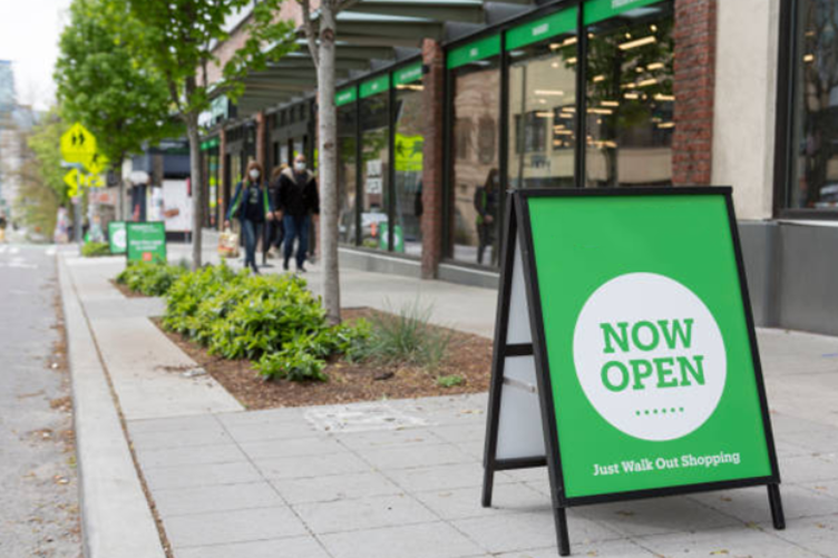 A-Frame & Pavement Displays – PRINTDOTCOM